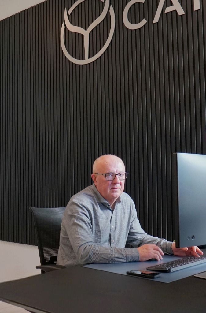 Meet the Team - Carzelle